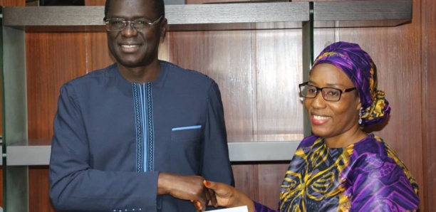 Ucad : Ahmadou Aly Mbaye passe le témoin à Aminata Niang Diène